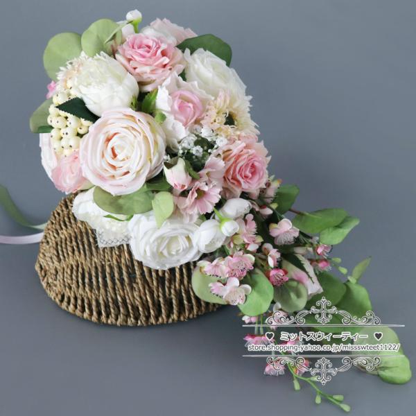 【完成品の販売^^可愛いブーケです。ブライダル、イベント贈答品、インテリアに最適です。晴れの舞台に、新しいタイプのサプライズプレゼントとしてお勧めです。生花と違って枯れることがないので、思い出と一緒にいつまでも形として残せます。サイズ：幅約...