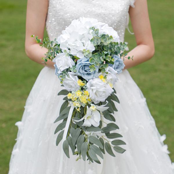 可愛いブーケです。ブライダル、イベント贈答品、インテリアに最適です。晴れの舞台に、新しいタイプのサプライズプレゼントとしてお勧めです。生花と違って枯れることがないので、思い出と一緒にいつまでも形として残せます。サイズ：画像参考◆手作りのため...