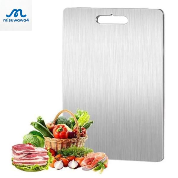 名称：純チタンまな板 色：シルバー 素材：純チタン サイズ：29*20 cm、36*25 cm、46*30 cm、34*23 cm、39*28 cm、25*15 cm 厚さ：1 mm、1.5 mm、2 mm、1.2 mm 機能：家庭用、ポー...