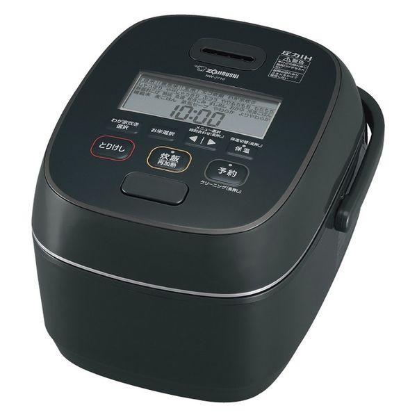 ※詳細スペックは「メーカーサイト」にてご確認下さい。■「鉄（くろがね仕込み）豪炎かまど釜」IHと相性が良く発熱効率と蓄熱性が高い「鉄」素材を、熱伝導率の高い「アルミ」層と耐久性に優れた「ステンレス」層の間に仕込んだ内釜です。内釜のふち部分は...