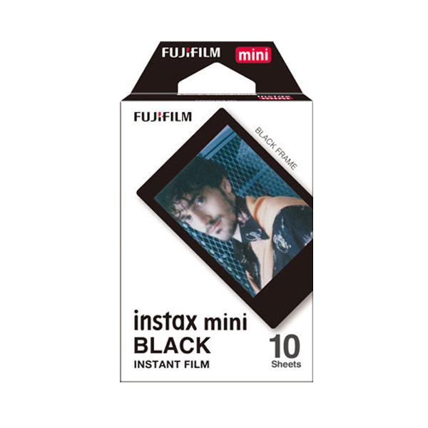 フレーム部分がブラック一色のフイルムです。インスタントカメラ「チェキ」用フィルム。定期入れにぴったり収まるカードサイズ写真撮った写真は、手帳や財布にジャストイン。アイデア次第で、いろいろな使い方が楽しめます。1パック 10枚入り