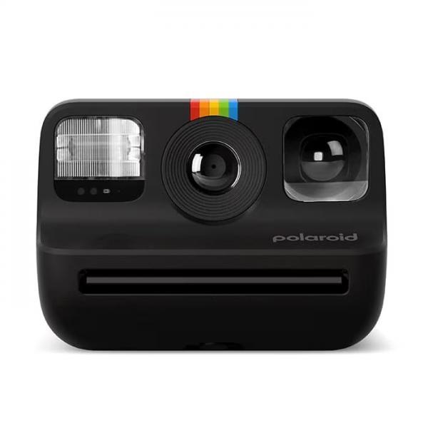 Polaroid Goは世界最小のインスタントカメラです。長さ10.5cm、幅8.39cm。本体の重さはわずか239g。ポケットに収納可能で、手のひらに収まるサイズ感。 いつでも持ち運べるクリエイティブなパートナーです。【製品仕様】・本体サ...