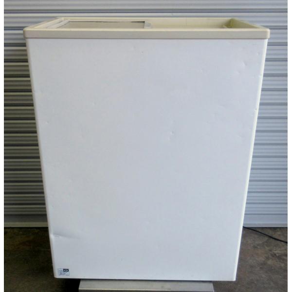 商品名：冷凍ストッカーメーカー：サンデン型番：PF-120XF年式：2015年電源：単相100V(50/60Hz)消費電力：120/124W（50/60Hz）重量：38kg庫内温度：-20℃以下有効内容積：115L(1.1kg詰め氷約54袋...