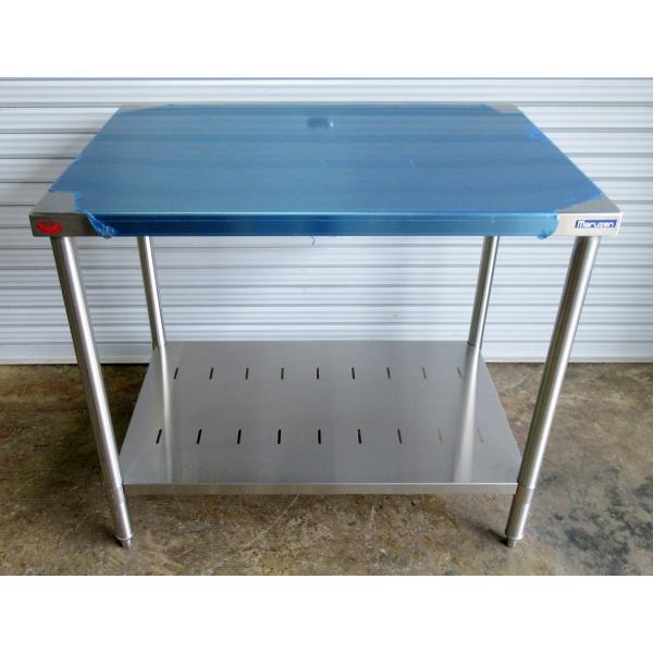 商品名：作業台メーカー：マルゼン外形寸法：W920×D650×H800mm付属品：写真に写っているものですべてです取扱説明書：なし未使用品です。