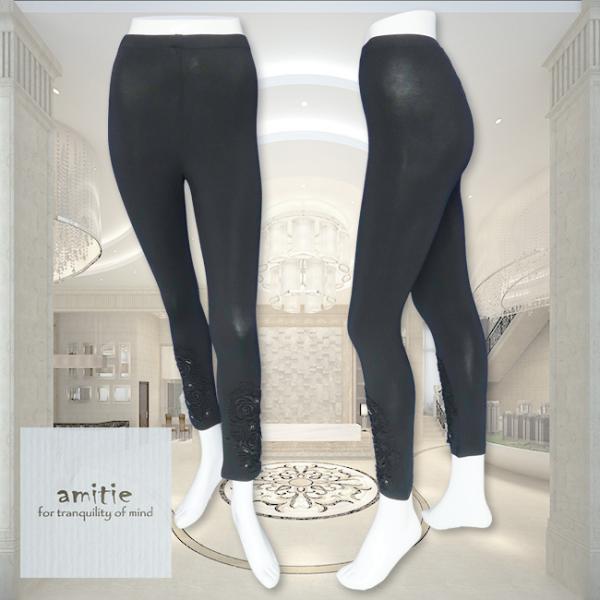 【「レギンス」】両裾のレース花飾りがアクセントになったレギンスです。【素材】ソフトで、伸縮性の非常に大きい生地です。【アミティエサイズ展開】2(11号)、3(13号) 、4(15号)