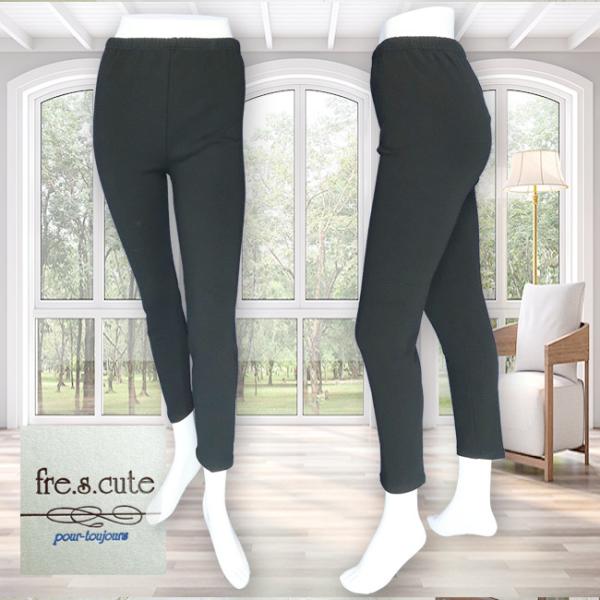 【「レギンス」】シンプルなシルエットのレギンスです。【素材】ソフトな肌触りで、伸縮性のある素材です。裏は暖かい起毛仕上げ。