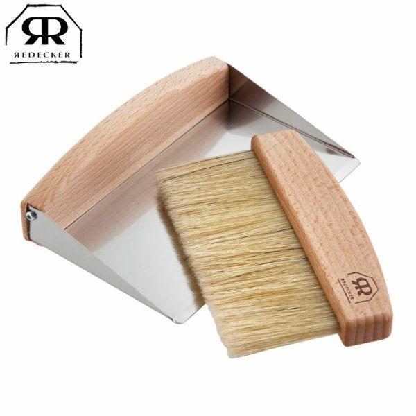 上質な暮らしの道具ストーブ周りのちょこっと掃除に便利なセットブラシで定評のある、ドイツ・レデッカー社の上質な手道具です。材質は程よく弾力のあるブタ毛。長めの毛足により、細かい灰や木屑もきれいに集めることができる、ブラシとちりとりのセットです...
