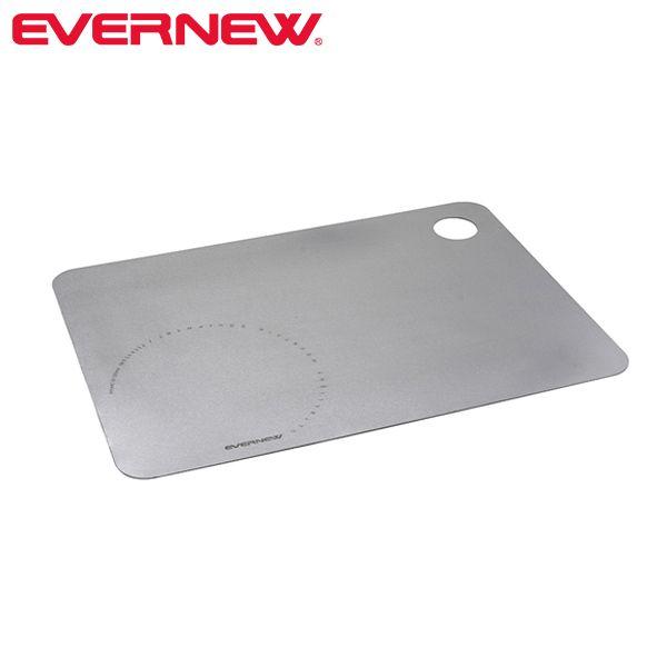 ▼純チタン100％光触媒効果で細菌の繁殖を抑制するので衛生的です。洗剤で洗えない環境でも、拭くだけで何とかなります。また、純チタンはステンレスの刃物よりも柔らかい素材なので刃こぼれも、それほど心配ありません。チタンの魅力を引き出す0.6mm...