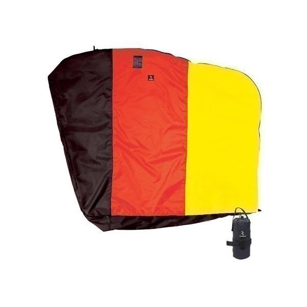 前後のホイールを外して収納する、カラフルな輪行バッグがリニューアルしました。生地を見直すことで旧商品よりも100g以上軽くなりました。走行中はサドル下やボトルケージなどに固定できます。[サイズ] (レギュラー) 横幅112cm×高さ84cm...