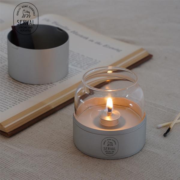 ▼炎による優しい灯りは、日常の中に特別な空間を作り出します。どんなお部屋にも取り入れられるよう、装飾を排除しシンプルで凛とした佇まいに仕上げました。容量は80ml(8分目まで注入した場合)、点灯時間は約16時間です。付属のアロマプレートを使...