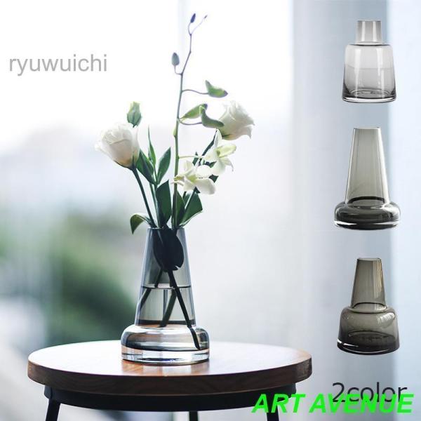 観葉植物の花瓶としても.単独で置物としても使えます。熟練した職人による吹きガラスです。ガラスは割れ物ですので.厚手でがっちりしたデザインのものでも.取り扱いには十分にご注意ください。ギフトや贈り物に最適.しっかりとした仕上りの陶器です。誕生...