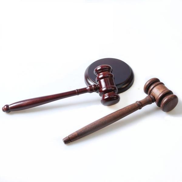 商品名:ガベル ベース セット 木槌 打撃板 本格仕様 裁判官 競売人 議長 木製 ハンマー 小槌 演劇 小道具 護士 スピーチ 討論 逆転裁判 コスプレ                            商品説明:オークションハンマー...