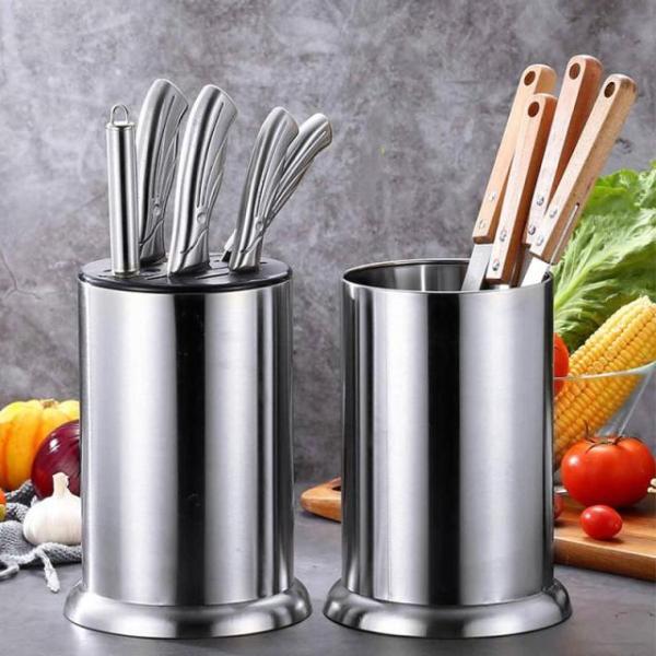 ■品名：包丁スタンド■素材：304ステンレス■カラー:全2色■サイズ：写真参考検索ワード：包丁スタンド おしゃれ ナイフスタンド 包丁立て キッチンナイフ ハサミスタンド キッチン 収納 調理小道具たて 包丁 スタンド ナイフ 収納 ケース...
