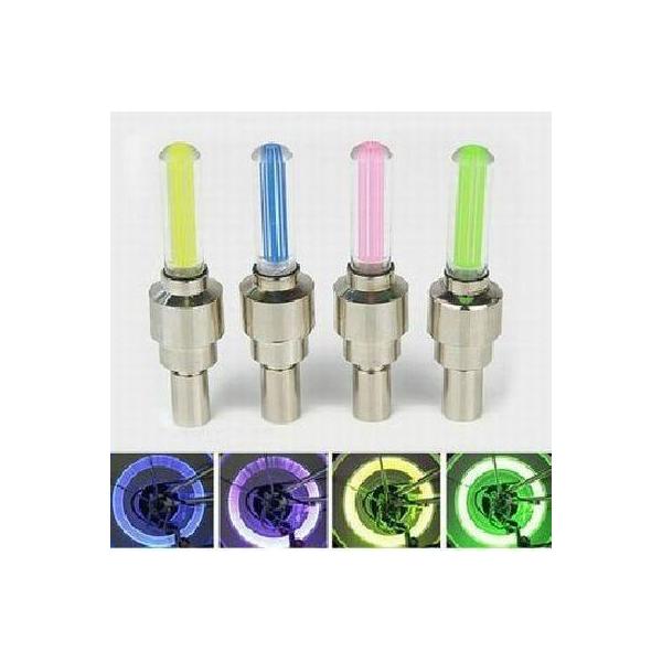 LEDバルブキャップライト 2個組タイヤが回転したときだけ、ライトが光るバルブキャップ英式・米式バルブに対応。　バルブの形状は画像にてご確認ください。商品スペック（1個あたり）サイズ：約7×2cm重さ：約10ｇ電源：ボタン電池3個製品にはバ...