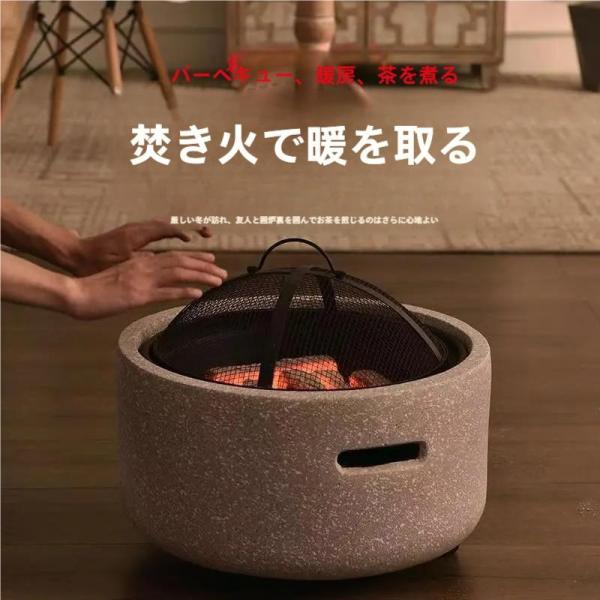 【大型焚き火台蓋付き の素材】大型焚き火台蓋付き 鋳鉄製なので、変形せず、変色せず、耐摩耗性と高温耐性があります。表面には酸化マグネシウム耐熱コーティングが施されており、火傷防止、錆びにくく、耐久性があり、長期間使用できます。【バーベキュー...