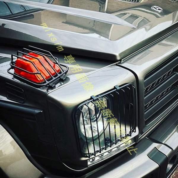 商品説明適合車種メルセデス ベンツW463 GクラスG350d/G320/G500/G550/AMG G55/AMG G63/AMG G65 （1990〜2018）商品説明- 新品- ボンネットウインカーの純正穴を利用してのポン付で取り付け...