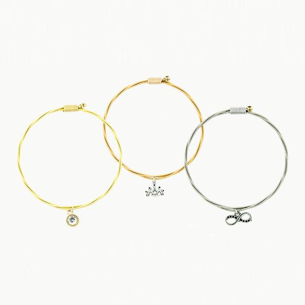 アメリカからギター弦を使ったジュエリーライン「STRUNG」が登場。ダダリオのギター弦を使い、一つずつハンドメイドで作られています。ハードすぎず、可愛すぎず、ユニセックスでつけられるデザイン。STRUNGのブレスレットのデザインはそれぞれ歌...