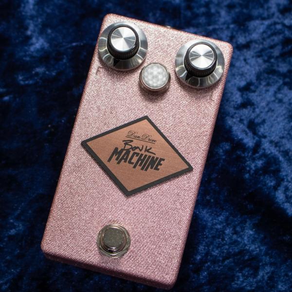 ジョーイ・ランドレスのシグネーチャーファズが入荷！在庫は僅少です。プレイヤーとしても名を轟かせる彼ですが、アンプ、ペダルフリークとしても有名です。Mythos PedalsのMjolnirやSM PedalsのSM Octave Fuzz ...