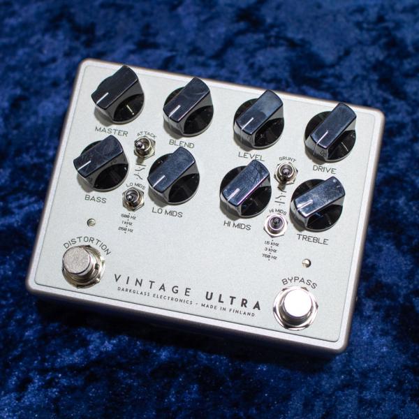 甘く太いサウンドが特徴のVintageシリーズフラッグシップ！IRローダーやAux Inも搭載しシーンを選ばずサウンドの基幹として活用できます。