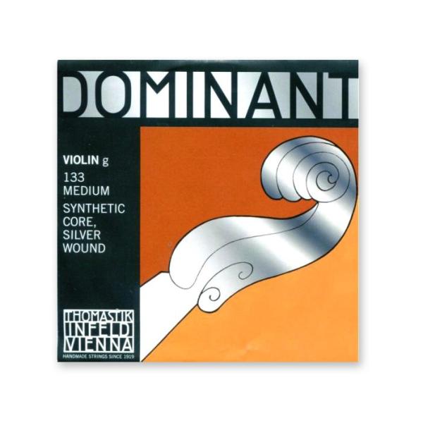 ナイロン弦のスタンダードブランド。どんな楽器とも相性がよく、不動の人気を誇ります。暖かみのある音色と、湿度変化に影響されにくく寿命が長いことが人気の秘訣です。“様々な弦を試した方が最後に戻ってくる弦”であることからも、その魅力が伺えます。※...