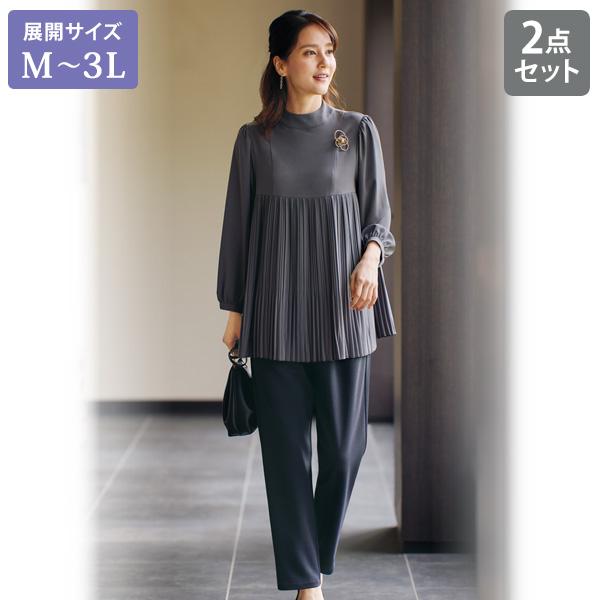 端正な美しさのセットアップブラウスはプリーツを配してエレガントに体型をカバー。パンツは落ち感のきれいなシルエットで伸びやかなはき心地。単品でも着回しに活躍します。□2点セット□ウエストゴム入[M]チュニック/バスト100（79〜87）、着丈...