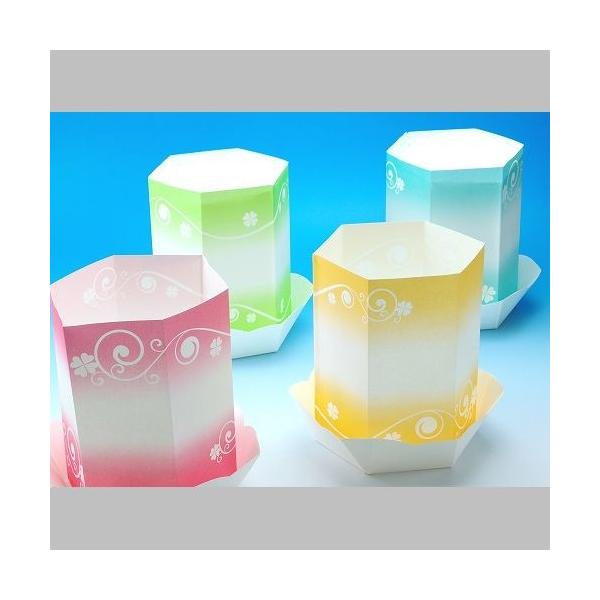 ●皆様からのご要望に応えて、水に溶ける灯篭が登場●流し灯篭「華」や「藤」で好評の六角型を採用●夜景に映える蛍光色の４色●本体（筒）には四葉のクローバーをデザインしました●25分ロウソク付●サイズ　直径 約18cm／高さ 約20cm ／ 受け...