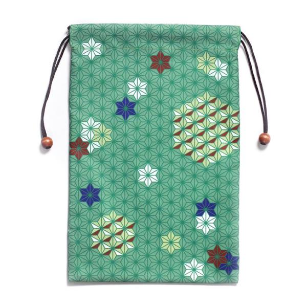 麻の葉柄がおしゃれな巾着袋。特大サイズの御朱印帳を２冊収納できる袋。●サイズ／275×180ｍｍ●仕様／ポリエステル（生地・ひも）　　　　 木（ウッドビーズ）●個装：OPP袋入り