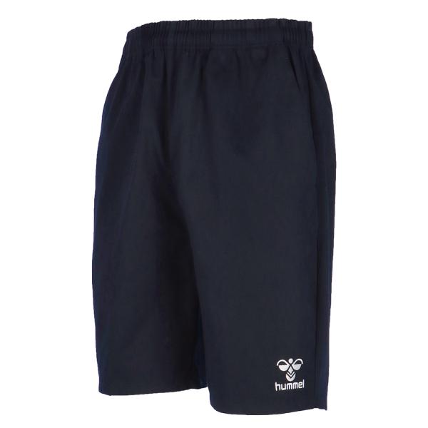 コットンをミックスした素材を使用し、着心地を向上させたチーム対応オフコートショーツ。移動着に最適です。【メーカー】ヒュンメル【商品名】オフコートショーツ【品番】HAW6174【カラー】(71)Iネイビー【素材】ポリエステル65%・コットン35%