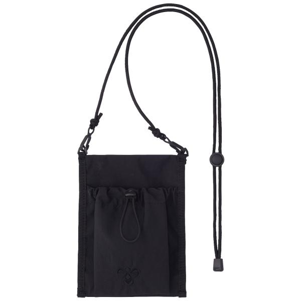 スマートフォンやペットボトル等、ちょっとした小物の持ち運びに便利なネックポーチ。【メーカー】ヒュンメル【商品名】hummel PLAY NECK POUCH【品番】HLB4048【カラー】(90)ブラック【素材】合成繊維