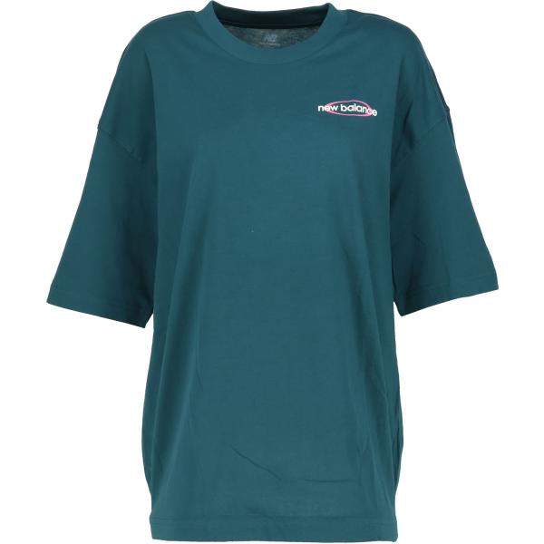 ヘリテージなロゴデザインをシーズナルカラーでアップデートしたグラフィックTシャツ。やわらかで肌触りの良い160gのコットンジャージーを、ゆったりしたボリューム感のオーバーサイズフィットで提案。スポーツシーンからデイリーまで幅広く活躍。【メー...