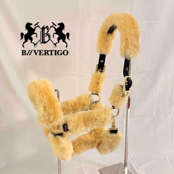 【発売日：2026年04月06日】※在庫限りの商品です。B VertigoTremblant Halter with Sheepskinカラー：ダークネイビーサイズ：コブB Vertigo（ヴェルティーゴ、ヴェルティゴ）Horzeの上級ブラ...