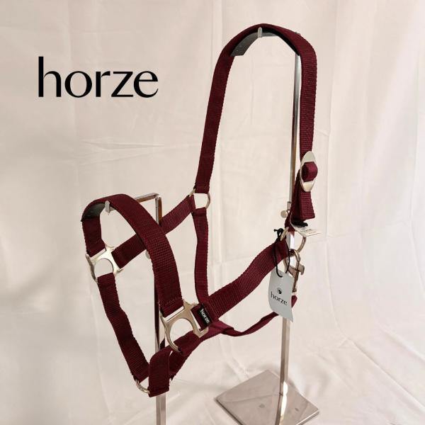 【発売日：2024年12月03日】Horze 　Halterカラー：バーガンディサイズ：P/C/F/XFドイツの有名ブランド、HORZE(ホルツ)の無口です。★耐久性のあるポリプロピレンウェビング★シンプルデザインでどんな馬にも合います◎★...