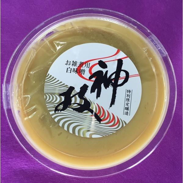 【発売日：2025年12月05日】1「あっさりとした風味」水あめなどの人工甘味料を一切使用せず麹本来の味わい深い甘さを生かした白味噌ですので後口があっさりとした上品な風味を感じて頂けると思います。２「原材料の選別 」 味噌は日本で育まれた伝...