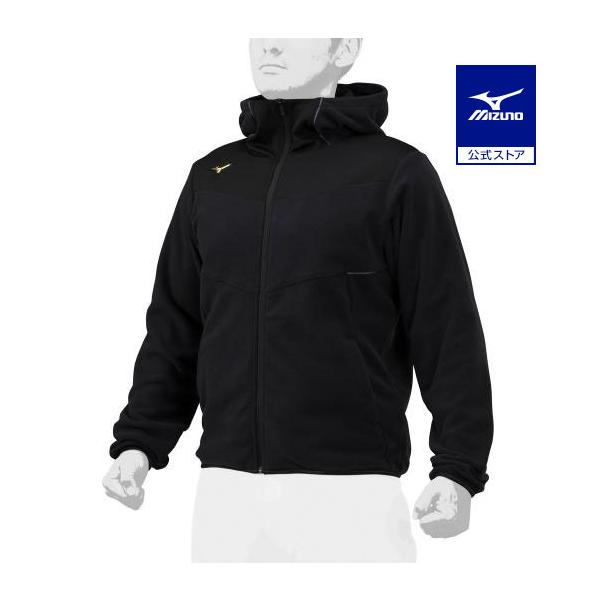 フリースフーディにデザインタイプを。さりげないパイピングと肩部の異素材切替がポイント。