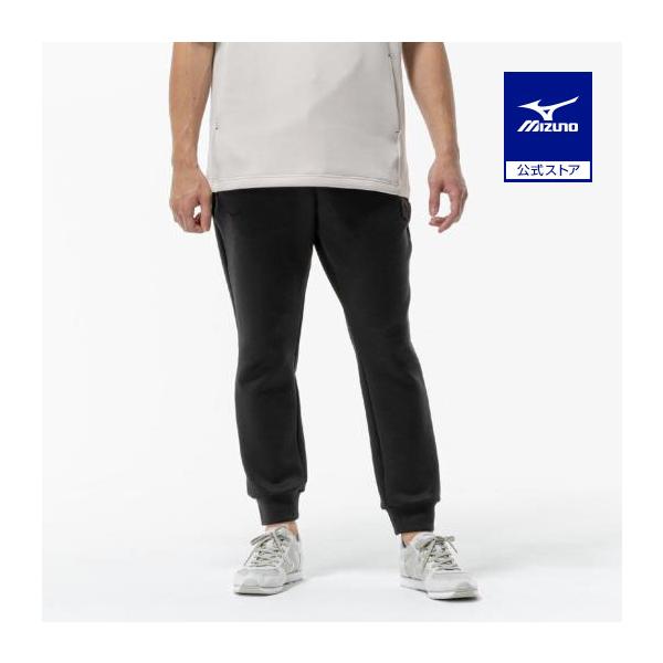 柔らかで心地よい着心地、ボールの縫い目をモチーフにしたステッチを施したスウェットパンツ。