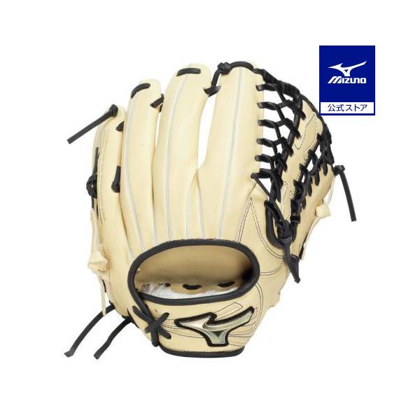 軽量感と馴染みやすさのあるオーソドックスな仕様のグラブ！