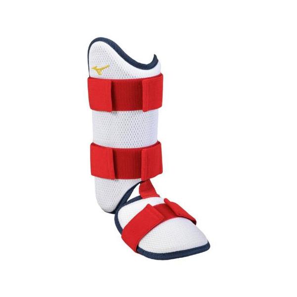 世界大会で着用するフットガードのカラーリングを忠実に再現した勝色をまとった限定モデル。