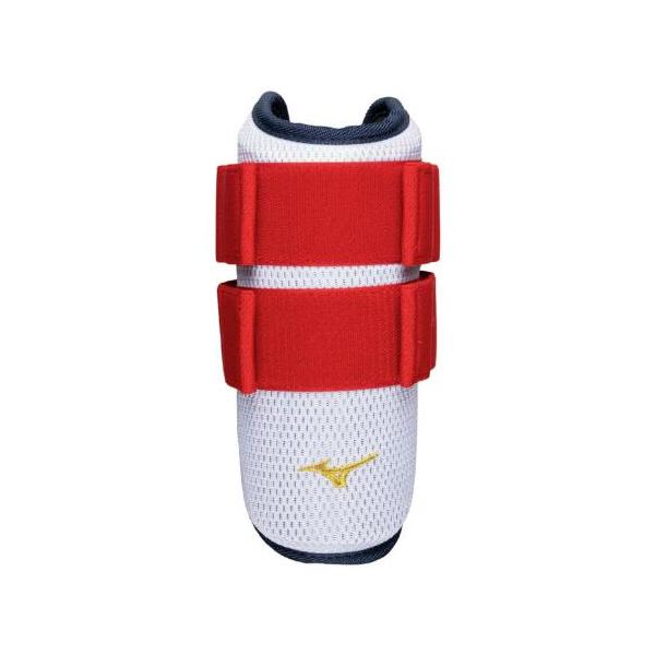 世界大会で着用するアームガードのカラーリングを忠実に再現した勝色をまとった限定モデル。