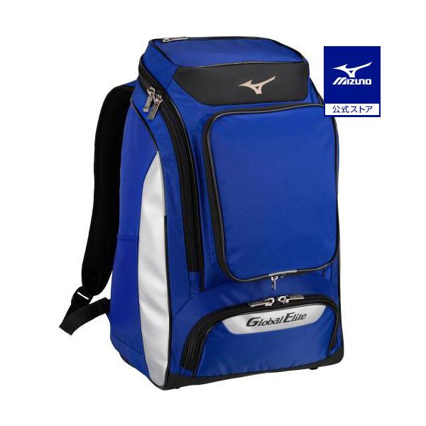 軽いナイロン素材採用の多機能バッグ。40Lでたっぷり荷物が収納可能なサイズに加え、再生ポリエステル使用のバックパック。