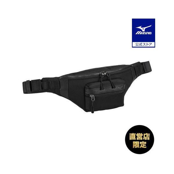 グラブレザーを使用したウエストバッグ。