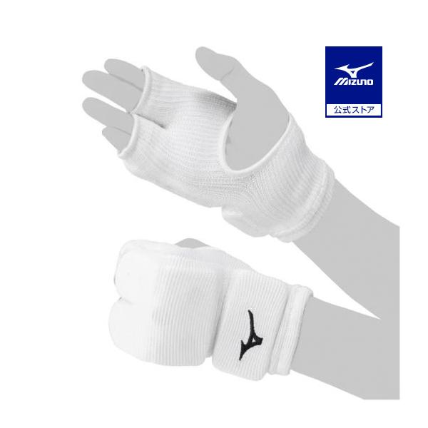 ミズノ空手サポーター類には、消臭機能を持ったテープを各部位に使用しています。デオドラントテープが臭気成分と触れることにより臭気を減少させます。