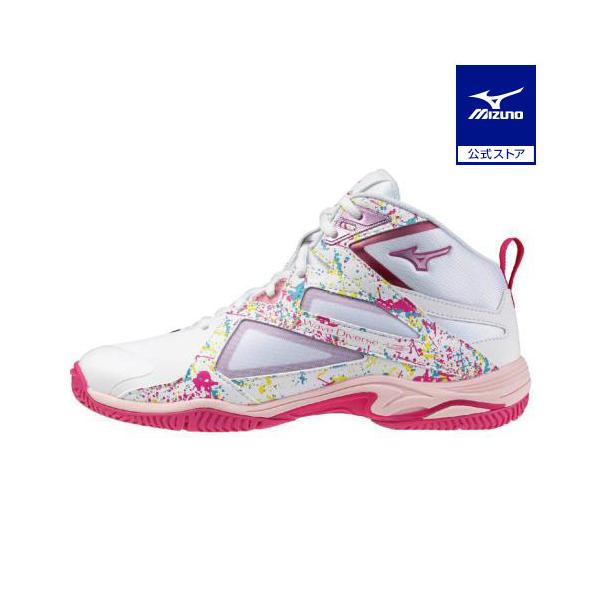 25年以上続くダイバースブランドを象徴するモデルの5代目。ステップ・ターン・ジャンプをサポートするミズノエナジーをインソールとミッドソールに搭載。“足元から個性を放つ”アクセントカラーが目を惹く限定モデル