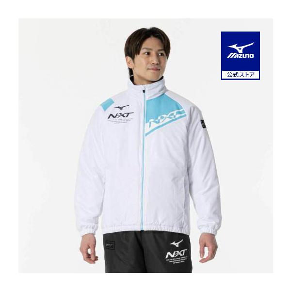 シンプルな切替配色のデザインで汎用性の高いアイテムブレスサーモ使用の中綿ジャケット。袖にN-XTワッペンでアクセントをプラス。発熱素材ブレスサーモ＆中綿仕様で真冬のトレーニングをはじめ様々なシーンに使える一枚。