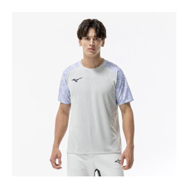 MOTIVATED BY MORE PACK汗をかいた状態でも通気性を保ち身体の放熱性を高め運動時のパフォーマンスと快適性をキープ。