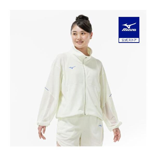 汗をかいた状態でも通気性を保ち、放熱性を高め運動時のパフォーマンスと衣服内快適性をキープ。