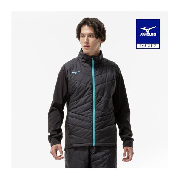 ダウンを超えた、その先へ。ダウンよりも温かいテックフィルブレスサーモジャケット。（※素材比較）高い保温性と軽やかな着心地で寒い外へも飛び出したくなる一着。