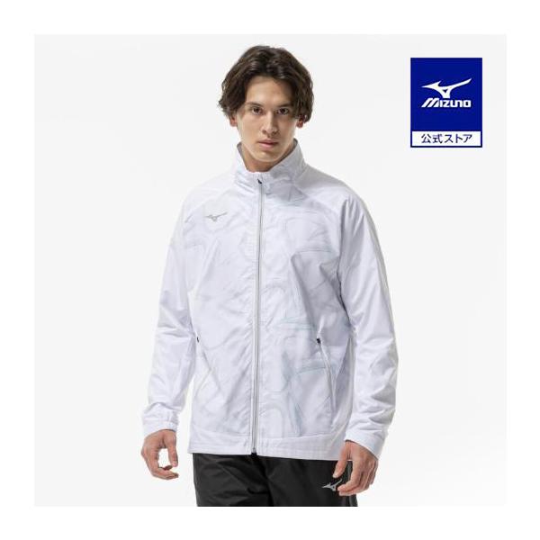 ブレスサーモが吸湿・発熱し寒い外へも飛び出したくなる一着！冬のトレーニングシーンをサポート。