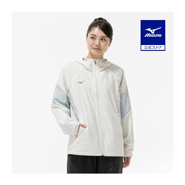 ブレスサーモ裏地が吸湿発熱し、冬のトレーニングシーンをサポートするウォーマージャケット。シーズンテーマ柄を部分的に配置。