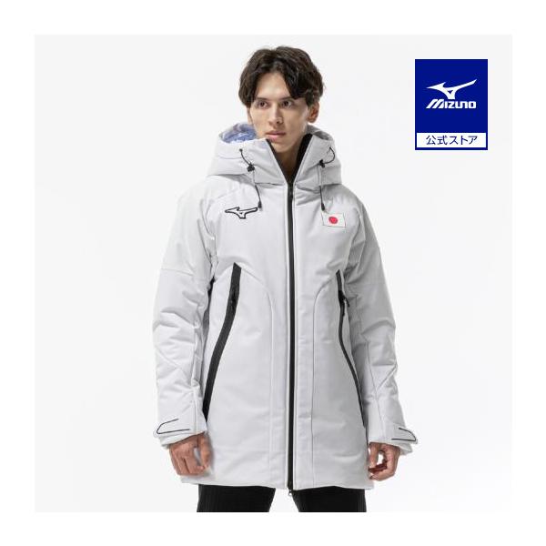 MOTIVATED BY MORE PACK『ダウンを超えた※、その先へ。』テックフィルブレスサーモインサレーテッドコート。濡れた時もかさ高（ふくらみ）を損なわないテックフィルによるワンランク上の着心地と、ブレスサーモ・防風性による温かさを...