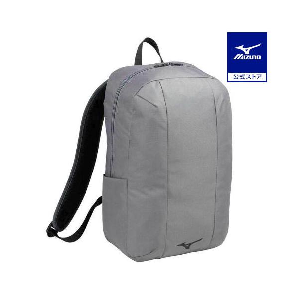 シンプルなデザイン、中容量のバックパックベーシックカラーにシーズングラフィック新登場※カラー93：プリント生地がランダムに裁断されるため、製品によってデザインが異なります。